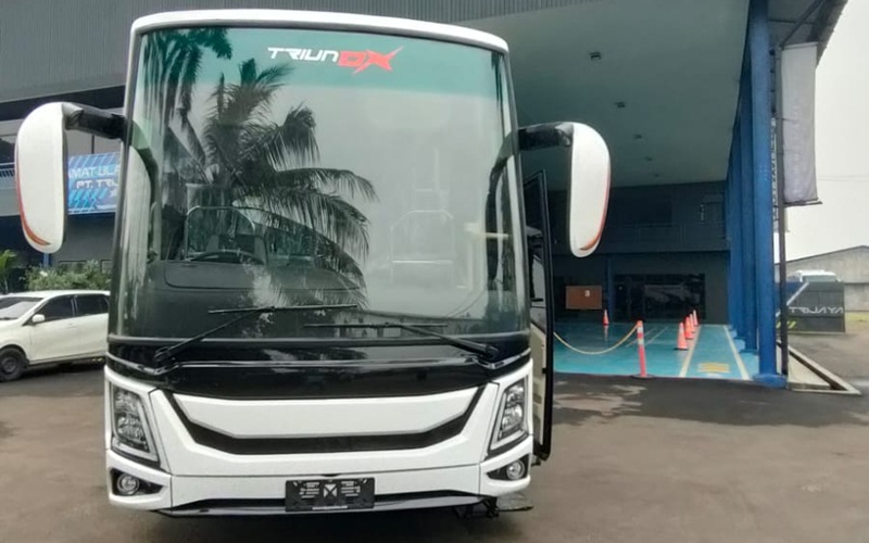 Harga Bus Hino 500 AK 240 Kapasitas 48 Penumpang Karoseri Trijaya Union